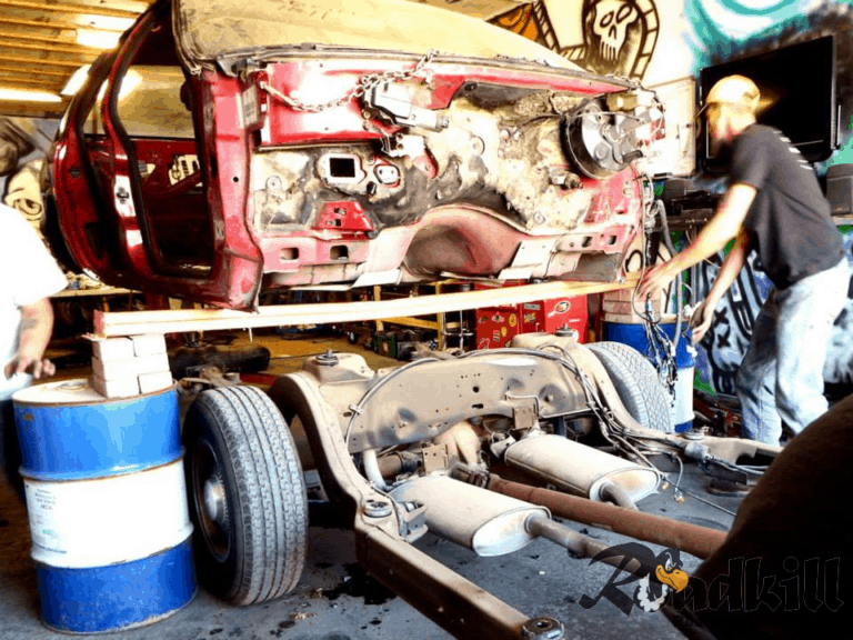 1959 GMC 4X4 Truck Gets 4th Gen B-Body Chassis Swap