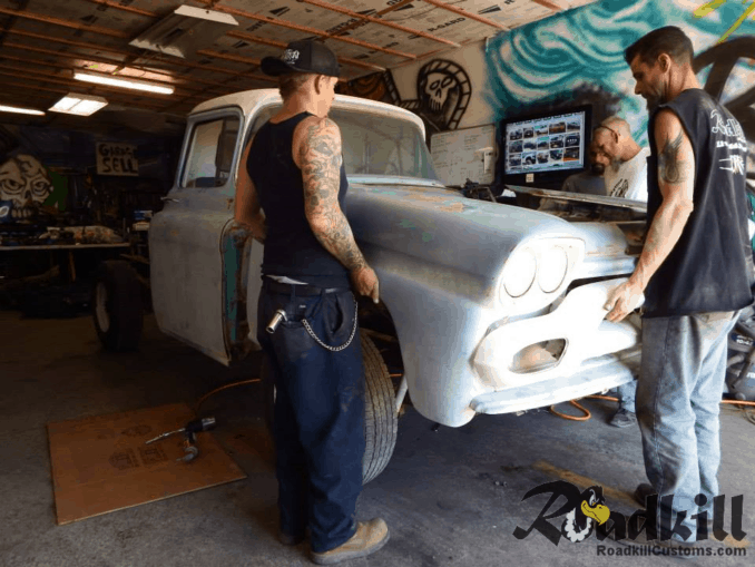 1959 GMC 4X4 Truck Gets 4th Gen B-Body Chassis Swap