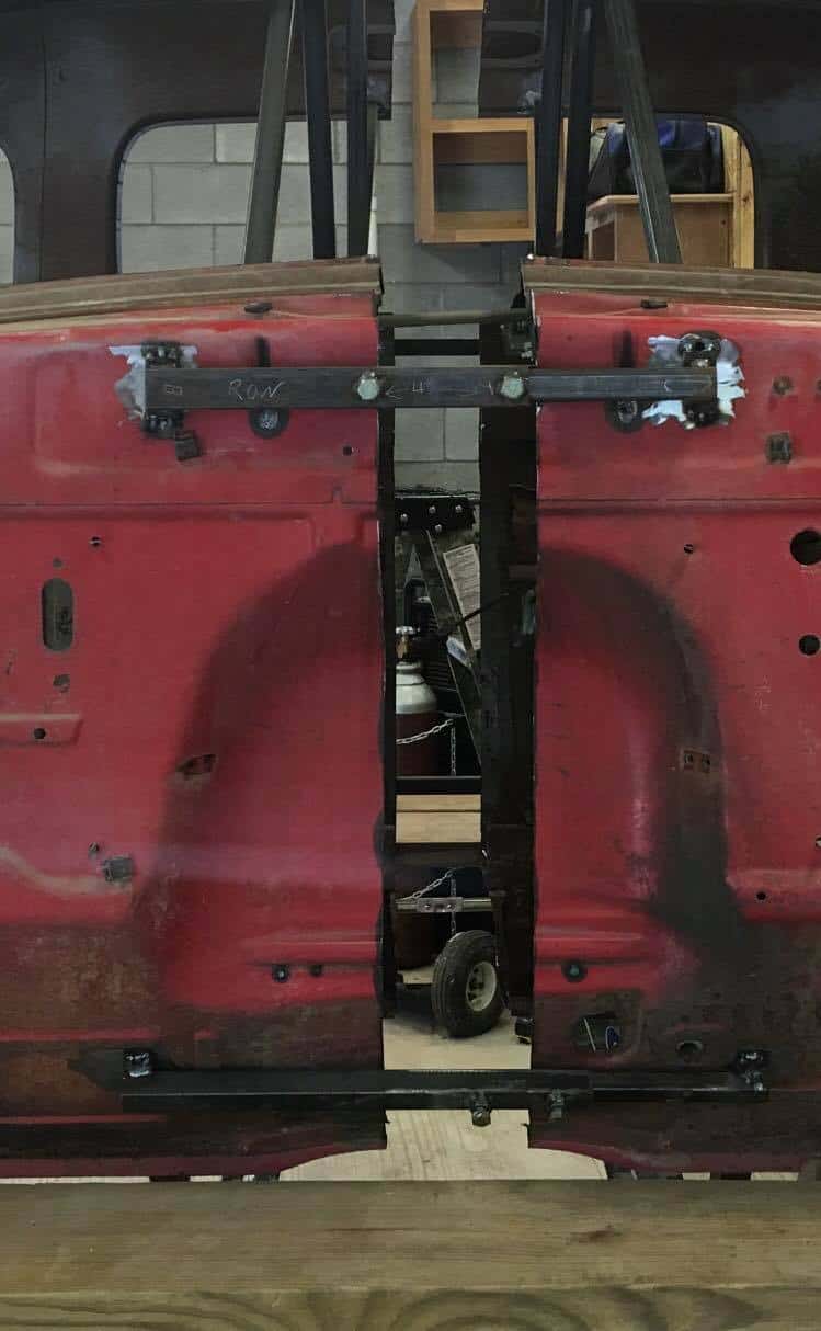 1947-54 Chevrolet 3100 Widebody Stretch / Chevy SSR Chassis Swap