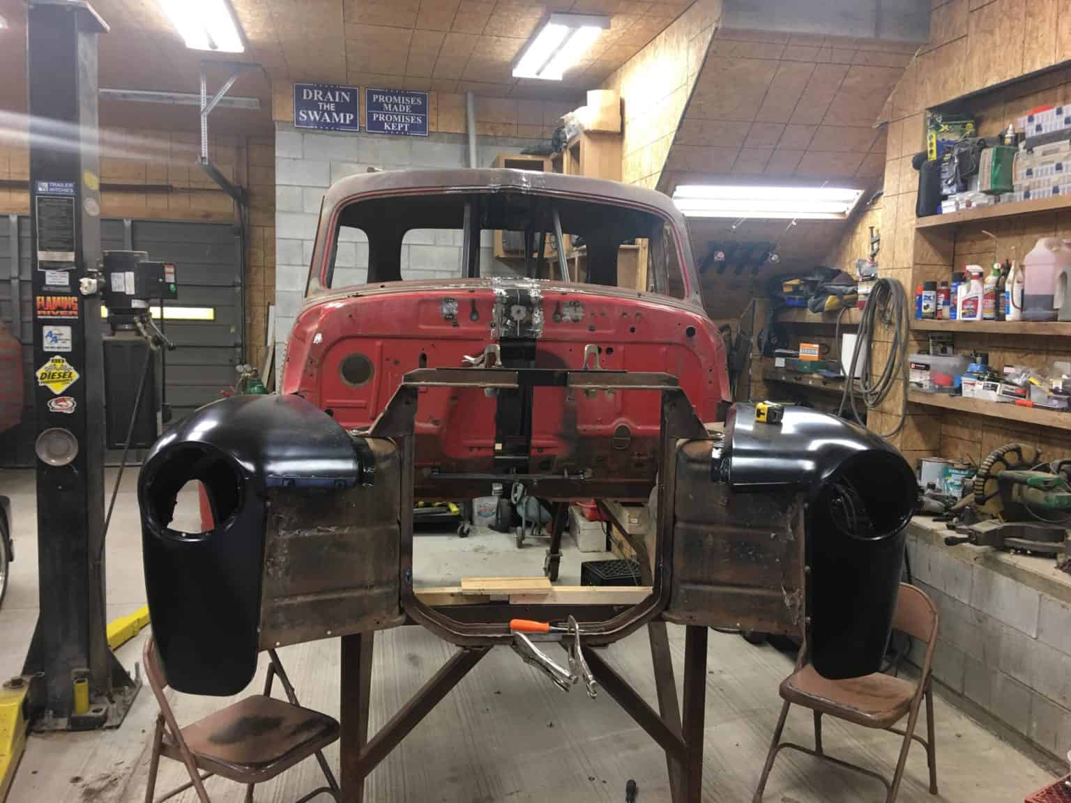 1947-54 Chevrolet 3100 Widebody Stretch / Chevy SSR Chassis Swap