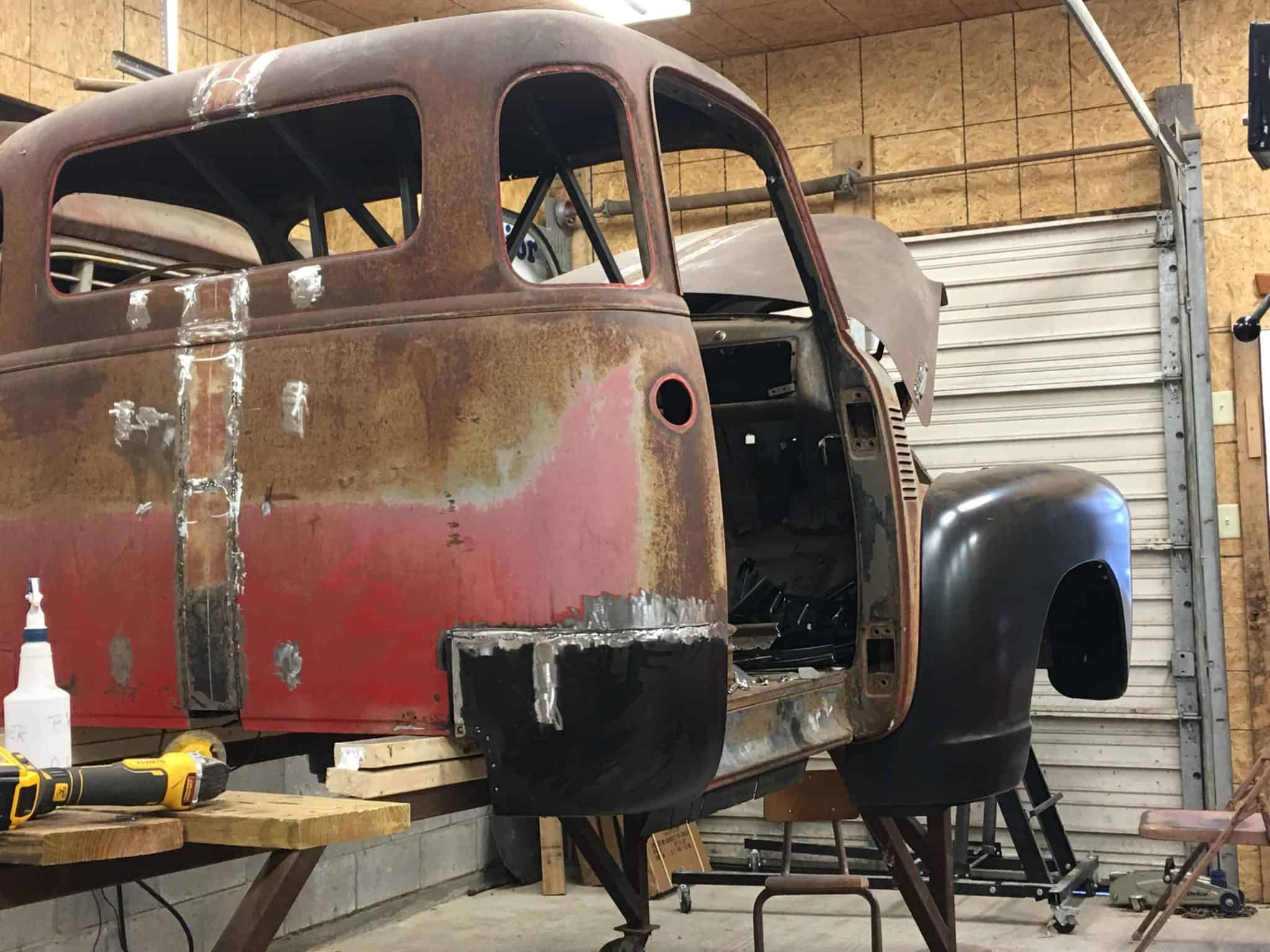 1947-54 Chevrolet 3100 Widebody Stretch / Chevy SSR Chassis Swap