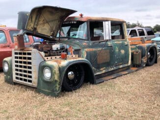 Backyard Built 1965 International Loadstar aka 'Rusty Nails'